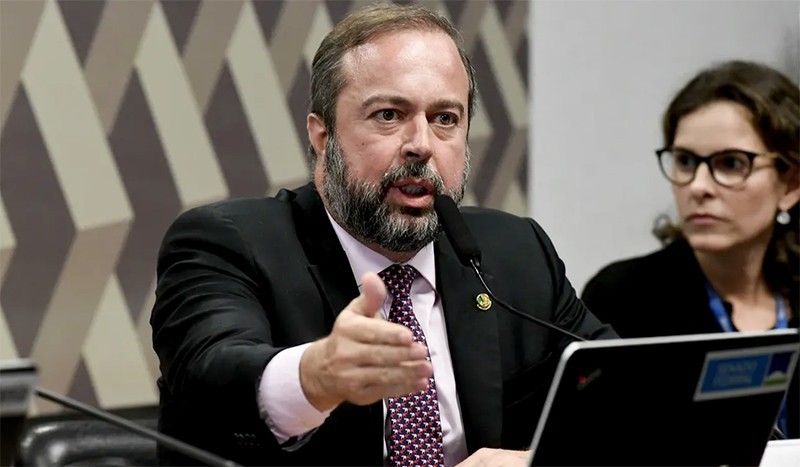 Patrimônio de Alexandre Silveira cresceu 30 vezes desde 2006. Fortuna é ... Patrimônio de Alexandre Silveira cresceu 30 vezes desde 2006. Fortuna é ...